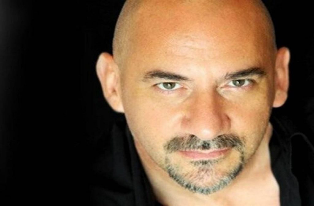 Luca Pitteri, da prof di Amici a 12 cicli di chemioterapia: com'è ...