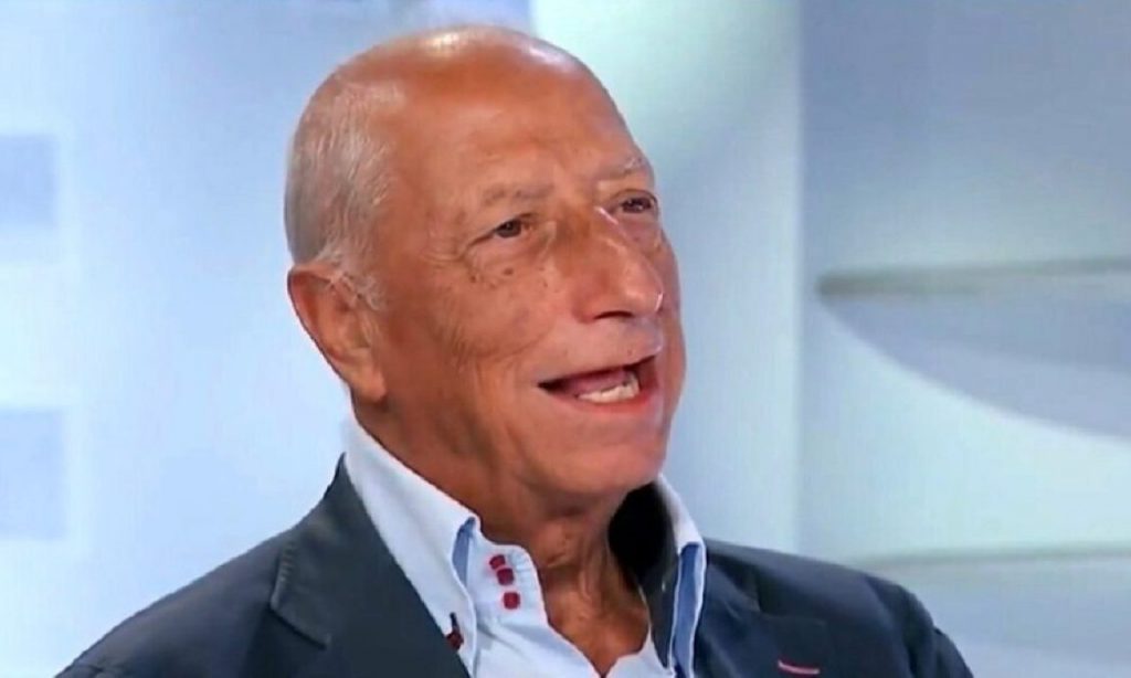 Pippo Franco, dal successo all'oblio: come sta oggi - Youbee Magazine