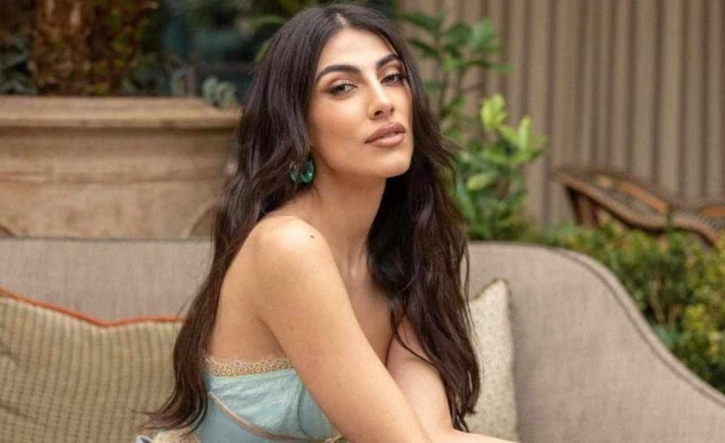 Giulia Salemi stravolge il suo look: bye bye capelli lunghi | Risultato pazzesco - Youbee Magazine