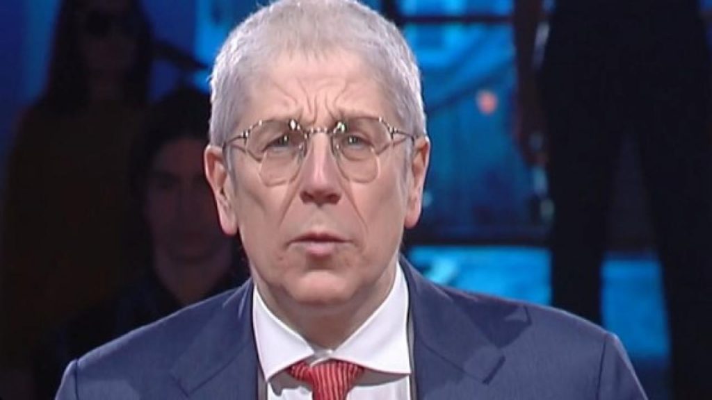 Ore di angoscia per Mario Giordano: la sua vita in Mediaset appesa ad ...