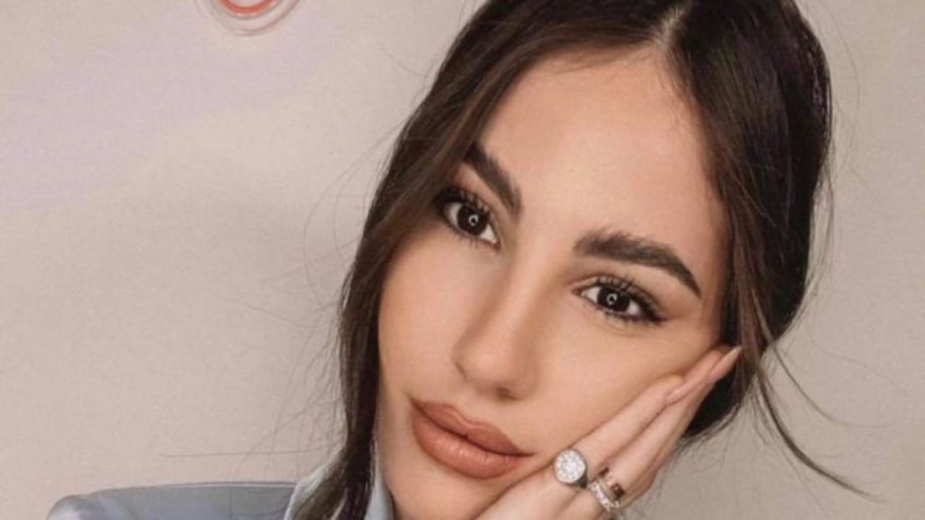 Ore di angoscia per Giulia De Lellis: "Liquido nel cervelletto" | Cosa ...